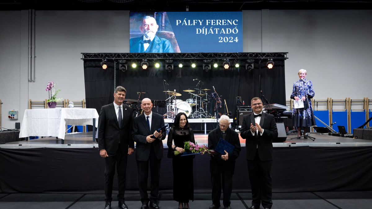 Másodszor adták át a Pálfy Ferenc-díjat | Szeged Ma